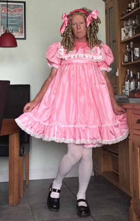 Ringlets and ribbons.